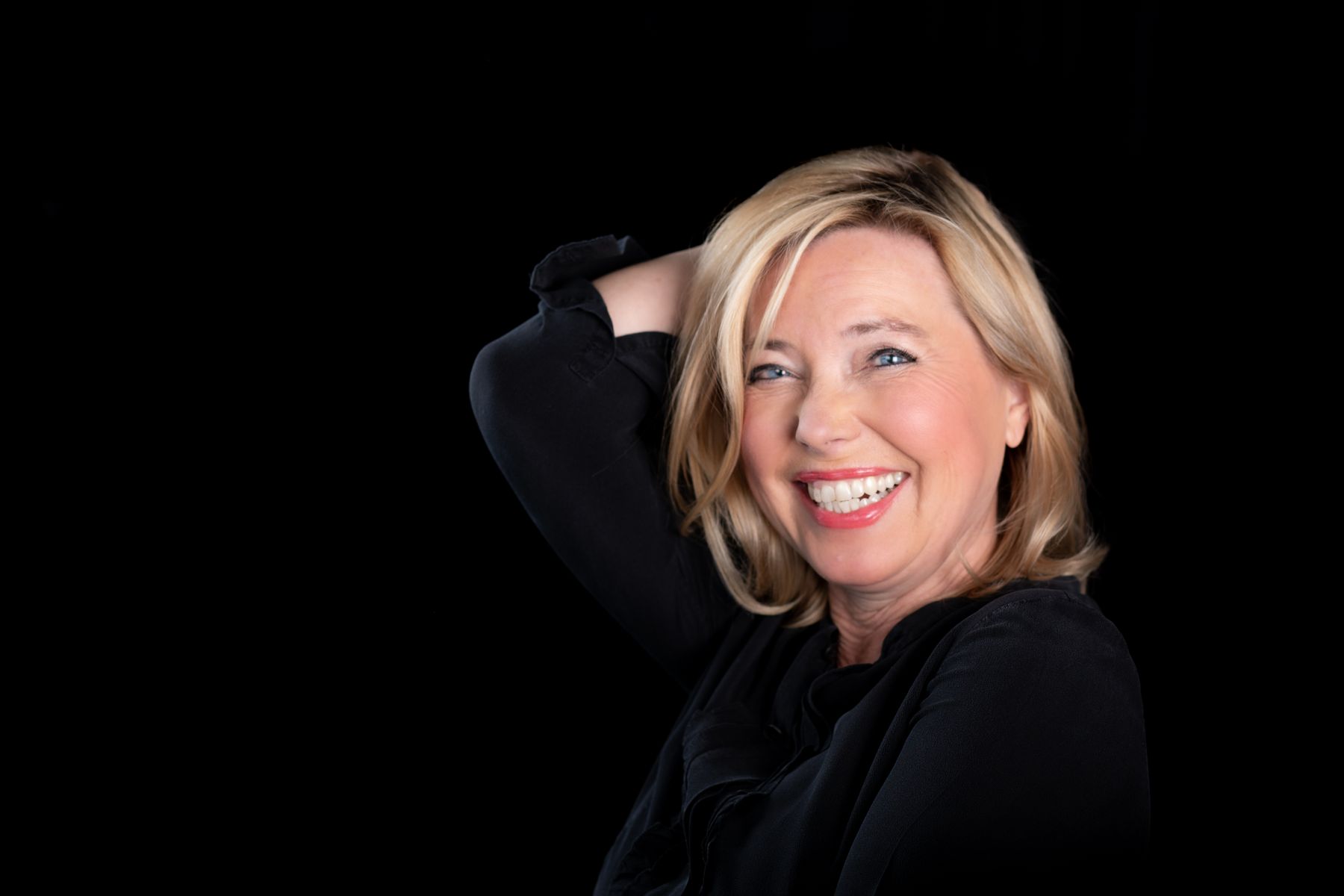 getnext.to - Simone Solga